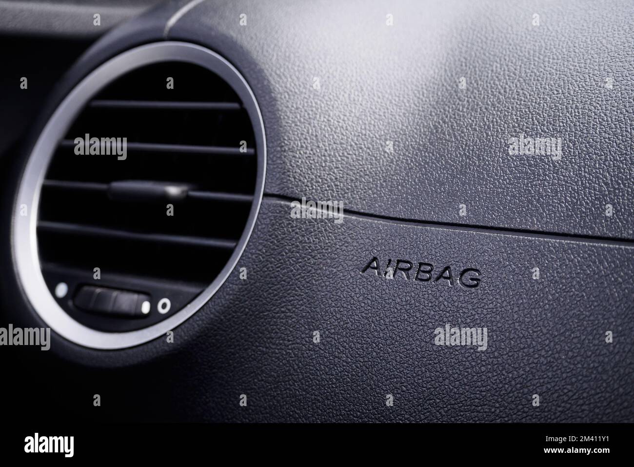 Safety airbag sign in the car Stock Photo - Alamy