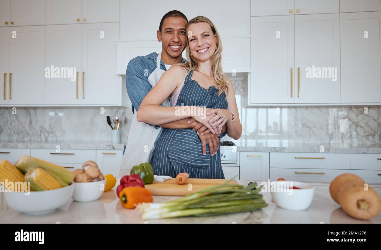 Preparing supper hi-res stock photography and images - Alamy