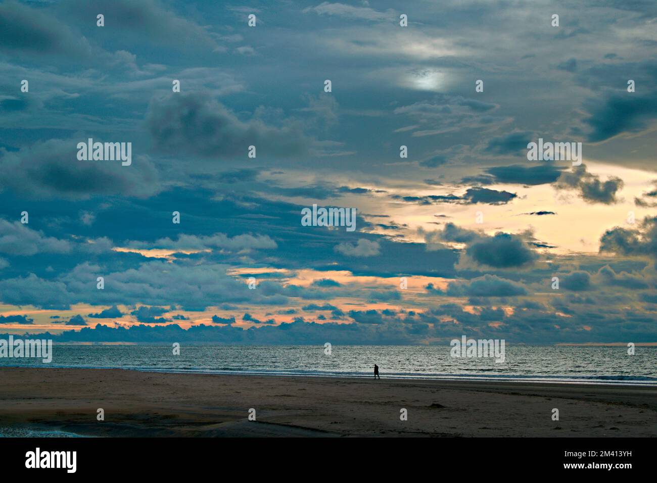 Gambian beach hi-res stock photography and images - Alamy