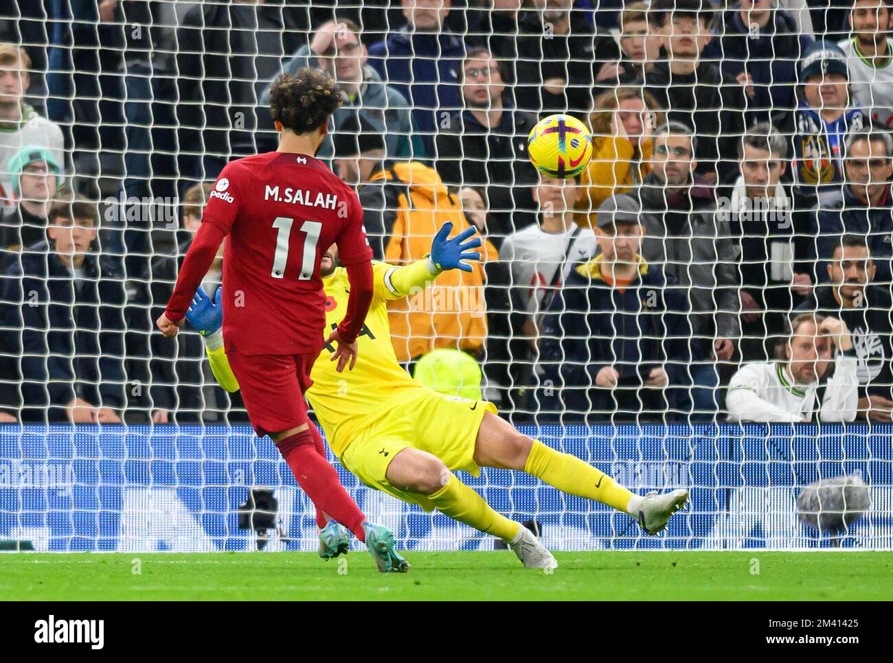 Salah goal hi-res stock photography and images - Alamy