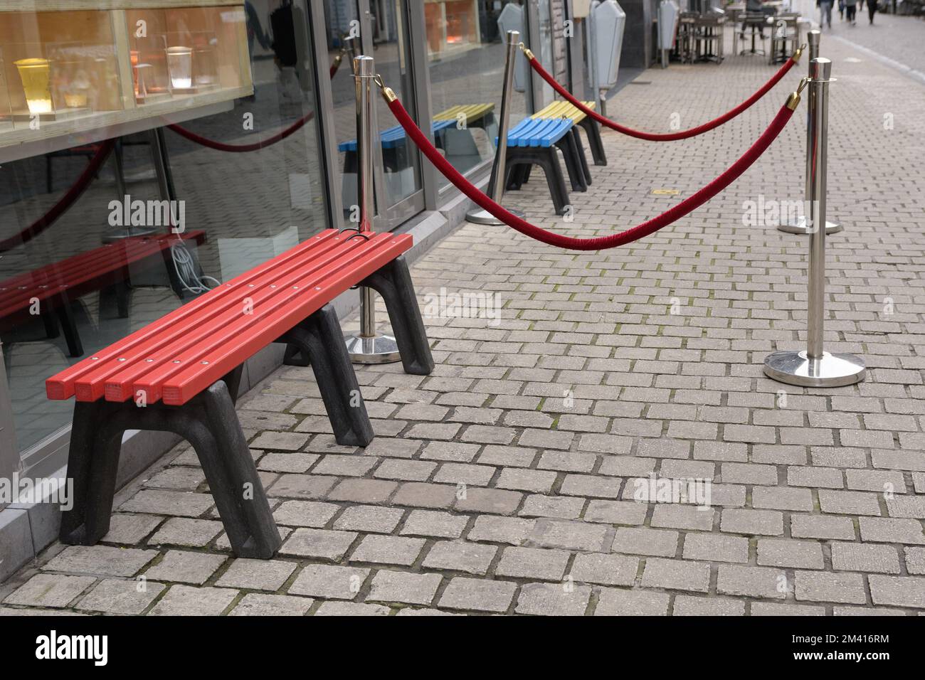 Front view shop exterior design hi-res stock photography and images - Alamy