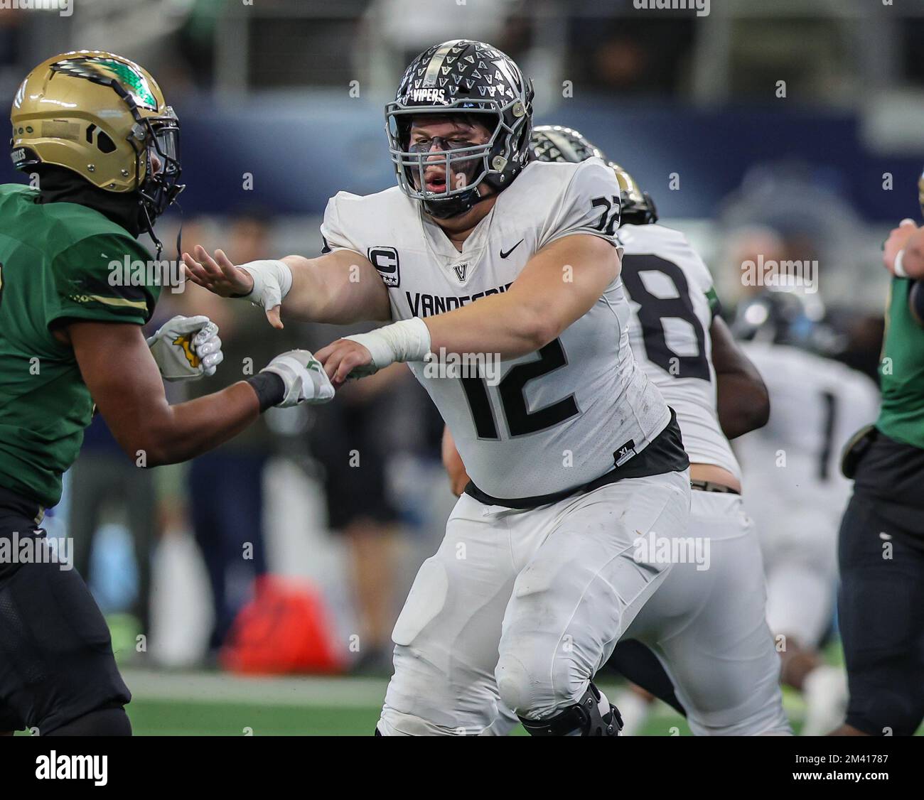 Dallas, TX, USA. 17th Dec, 2022. Vandergrift's Ian Reed #72 during the ...