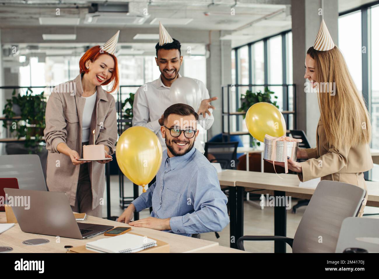 Group people candles table hi-res stock photography and images - Alamy