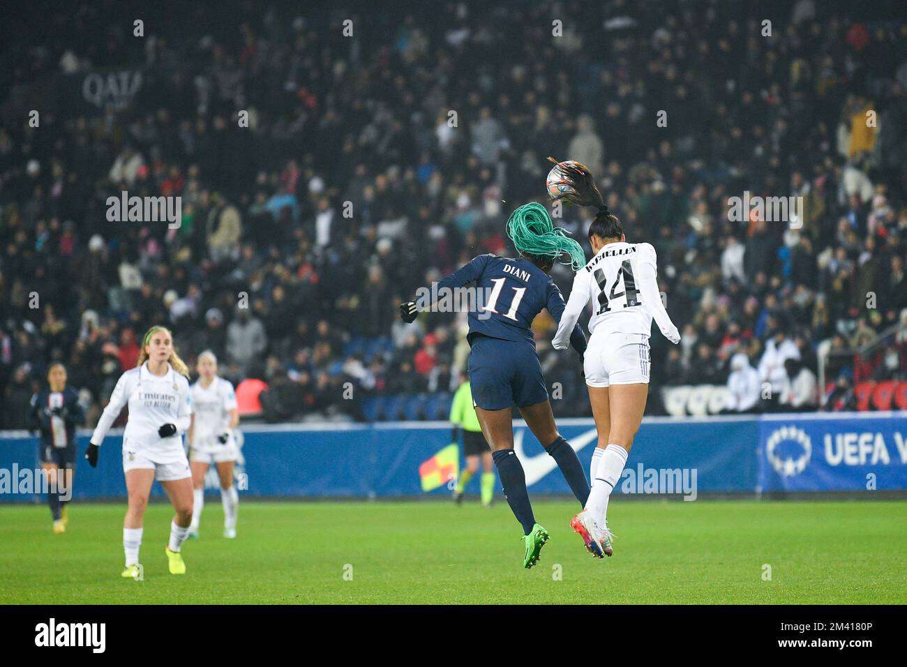 Kadidiatou Diani of PSG and Kathellen Sousa play a ball with their head ...