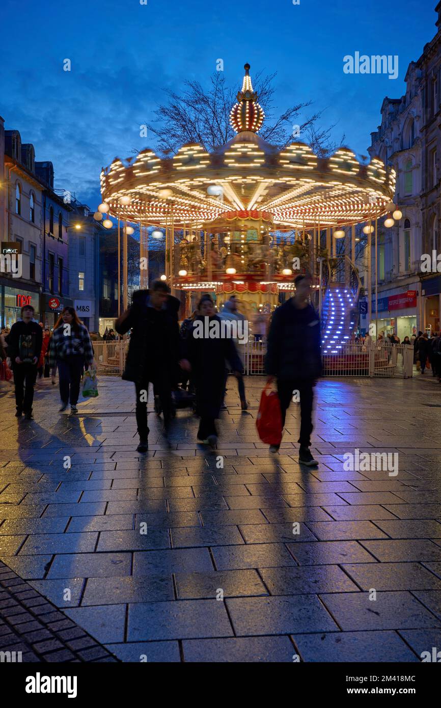 Christmas shopping, Cardiff, Wales, December 2022 Stock Photo - Alamy