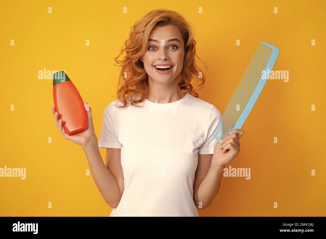 Hair hairbrush hi-res stock photography and images - Alamy