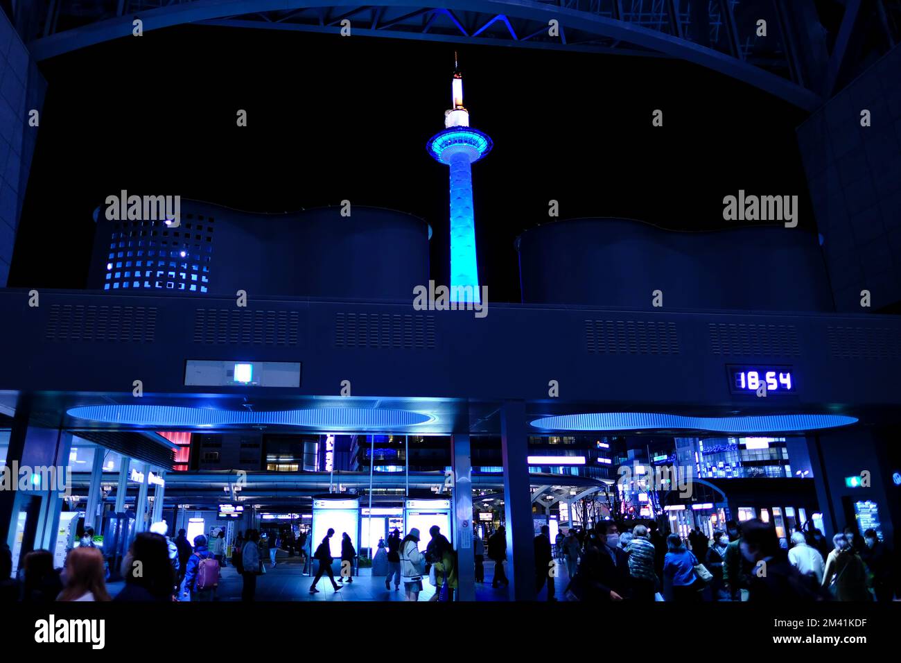 Blue samurai hi-res stock photography and images - Alamy