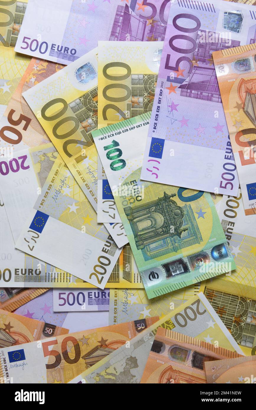 100 dollar euro banknotes hi-res stock photography and images - Alamy