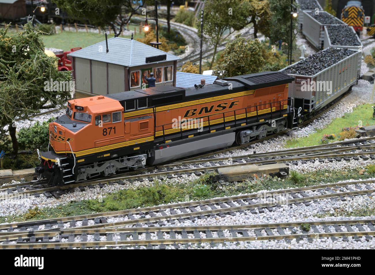 A model of an American locomotive a Dash 8-40CW in BNSF branding on a ...