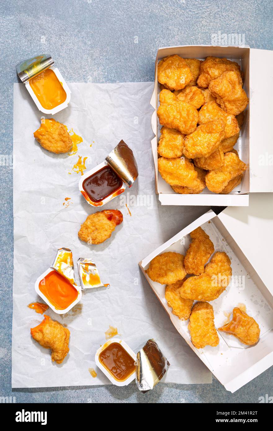 Chicken nuggets box hi-res stock photography and images - Alamy