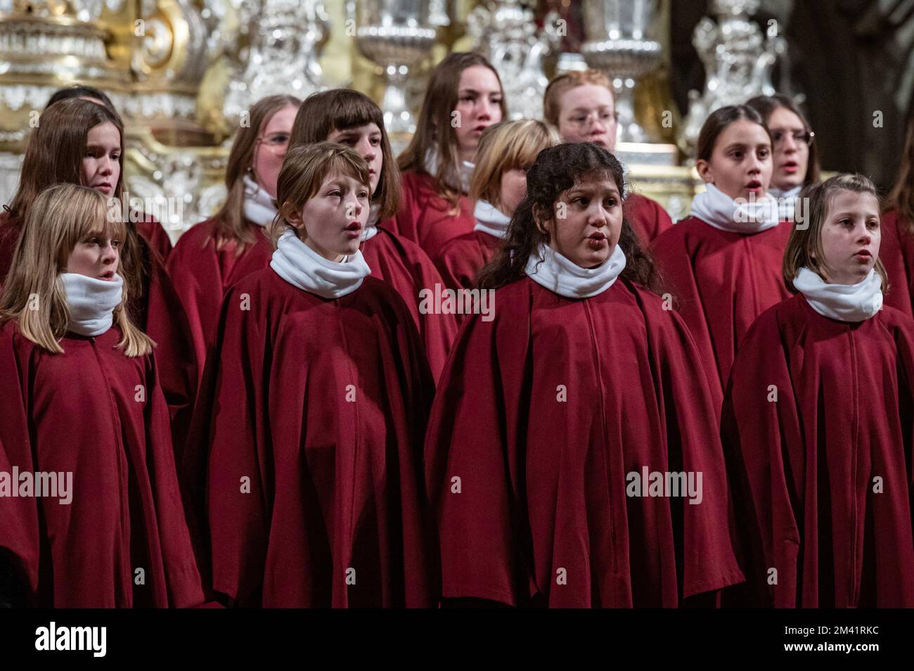 Regensburg, Germany. 18th Dec, 2022. The girls' choir of the ...