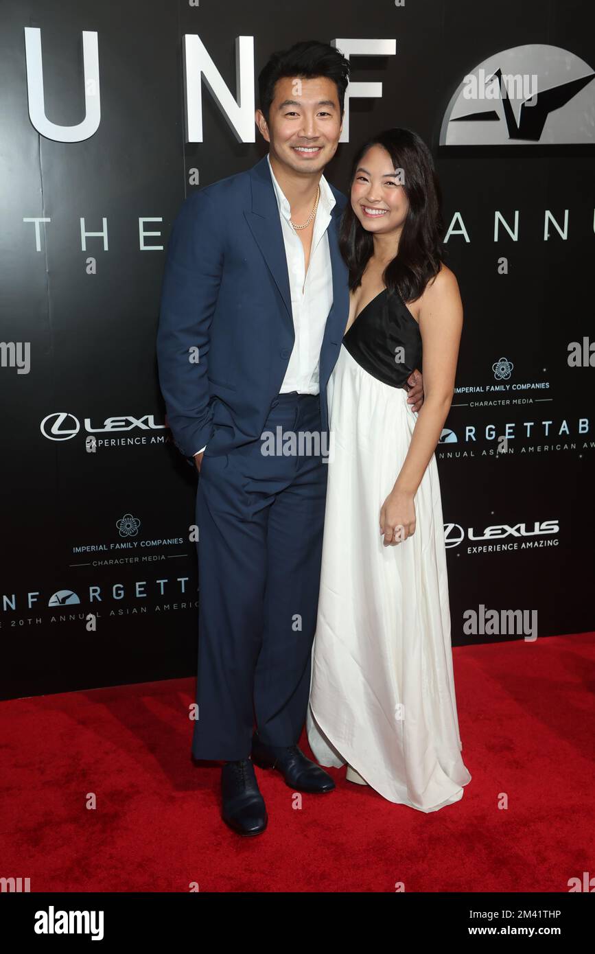 17 December 2022 -Beverly Hills, California - Simu Liu, Allison Hsu ...