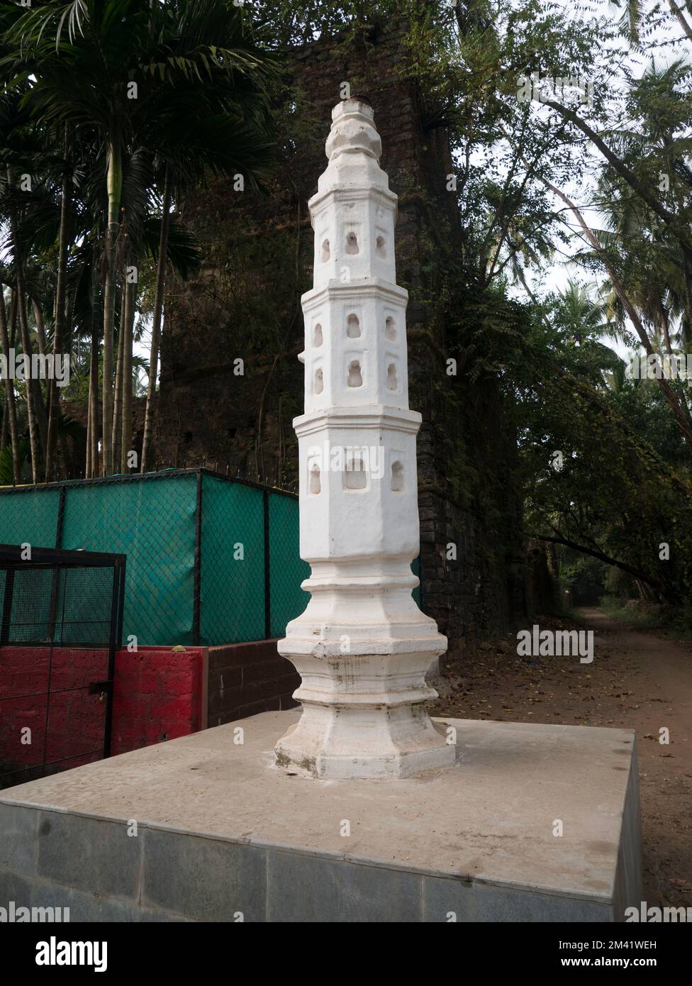 Hindu religious structure Deepmala Stock Photo - Alamy