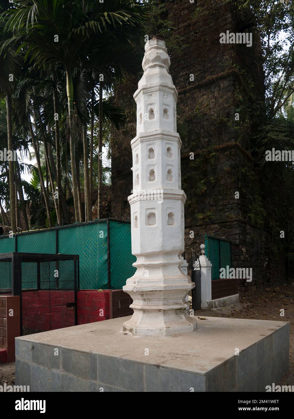 Hindu religious structure Deepmala Stock Photo - Alamy