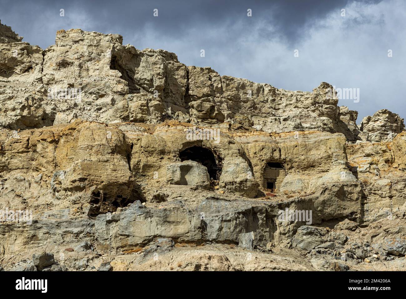 The view of Piyang Dongga ruins in Zanda County, Ngari Prefecture ...