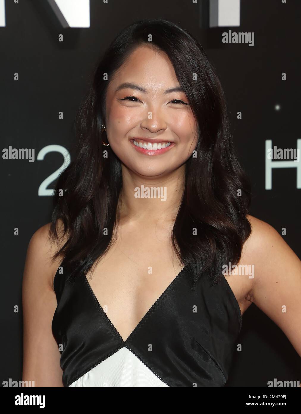 17 December 2022 -Beverly Hills, California - Allison Hsu ...