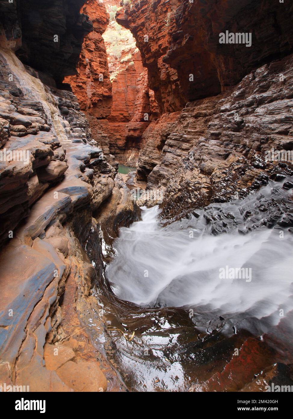 View into Hancock Gorge, Karijini National Park, Western Australia ...