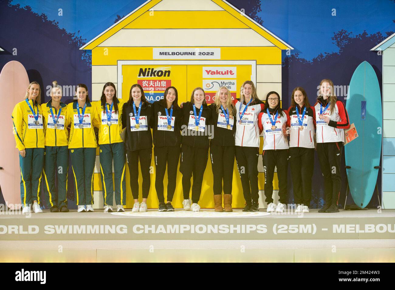 Melbourne, Australia. 18th Dec, 2022. Silver medalists Team Australia (L), gold medalists Team ...