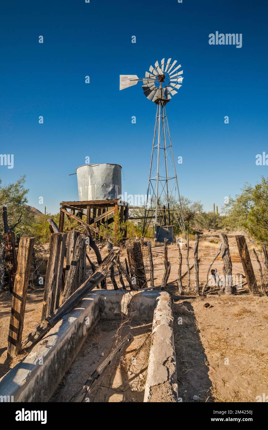 Windmill, water tank, watering trough, Bates Well Ranch, El Camino del ...