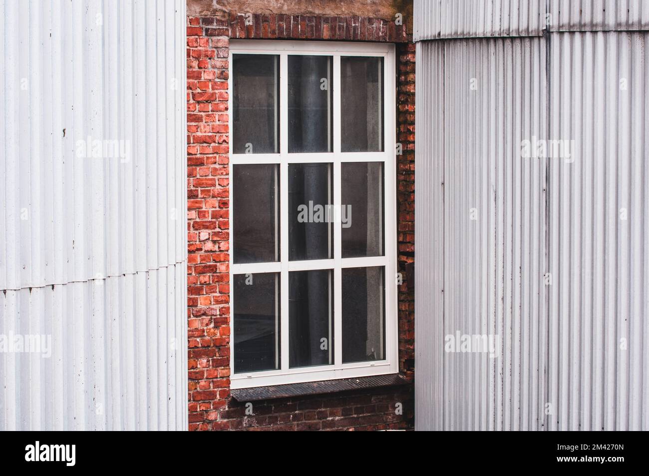 Old brick industrial building exterior hi-res stock photography and ...