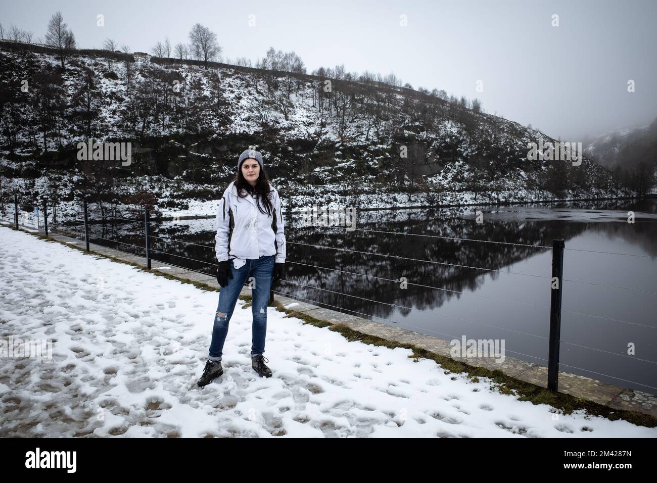 Digley reservoir winter hi-res stock photography and images - Alamy