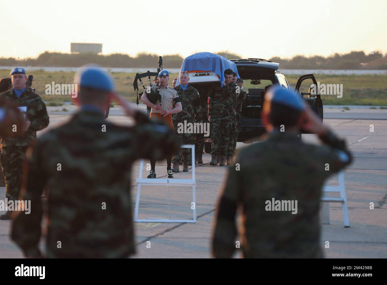 Irish un peacekeeping hi-res stock photography and images - Alamy