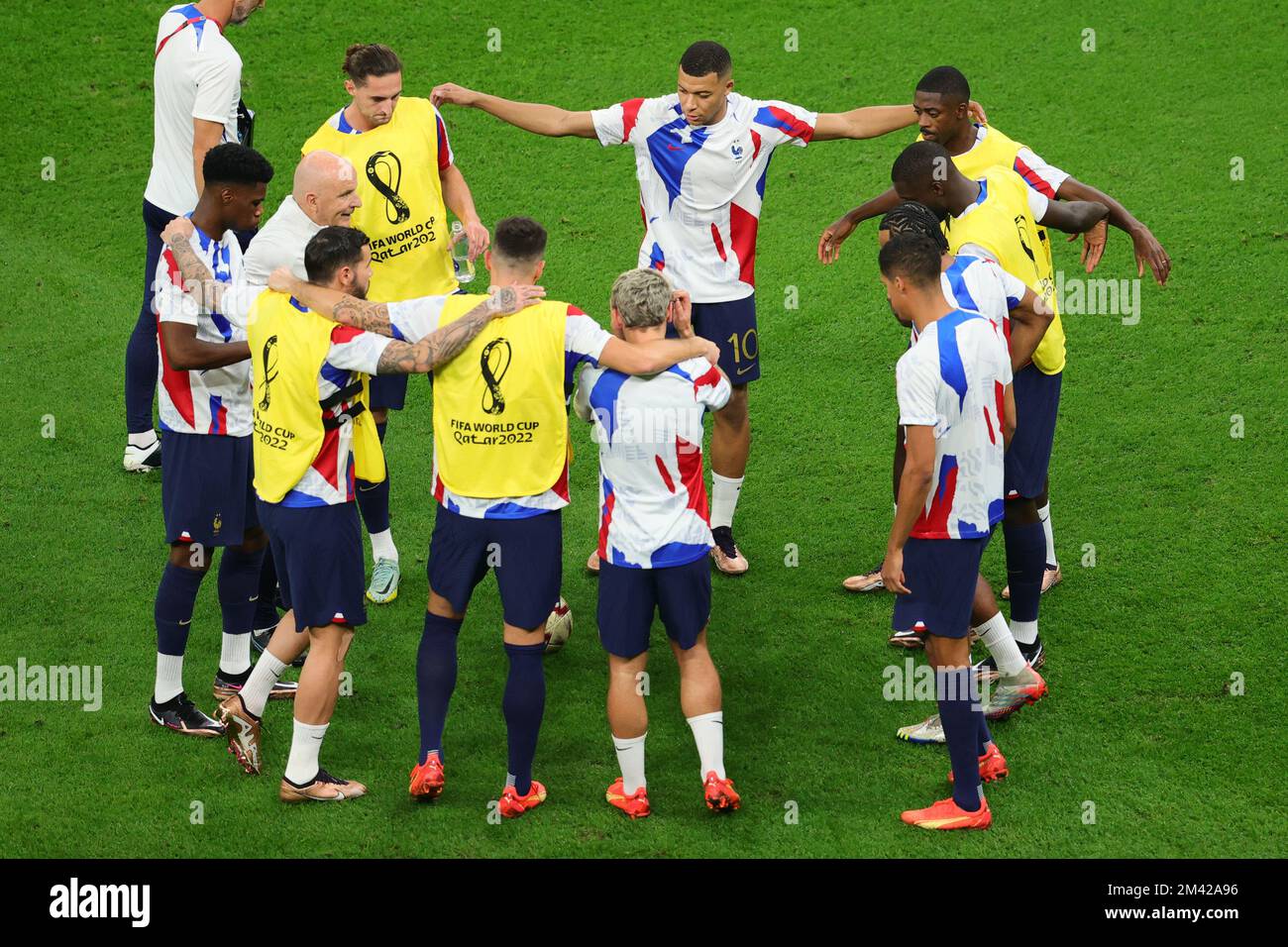 Lusail, Qatar. 18th Dec, 2022. French team in a huddle during the Final ...