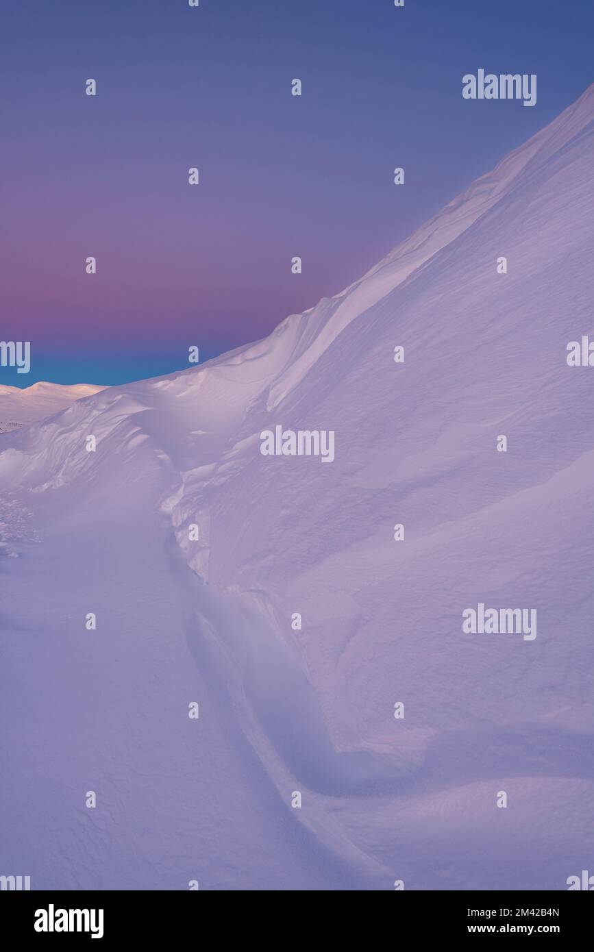 Snowdrift patterns hi-res stock photography and images - Alamy