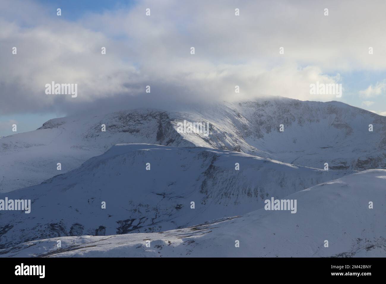 Snowdonia Snowdon winter wales Stock Photo - Alamy