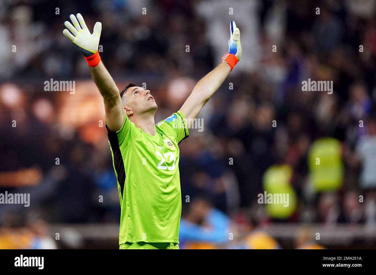 Argentina goalkeeper Emiliano Martinez celebrates the opening goal ...