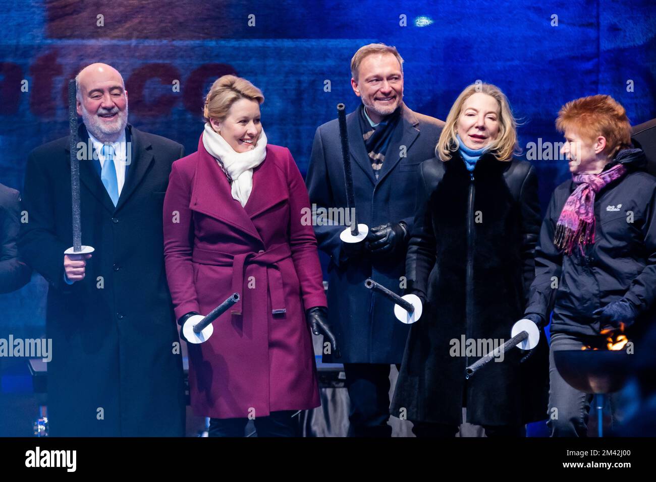 Berlin, Germany. 18th Dec, 2022. Ron Prosor (l-r), Ambassador of Israel ...
