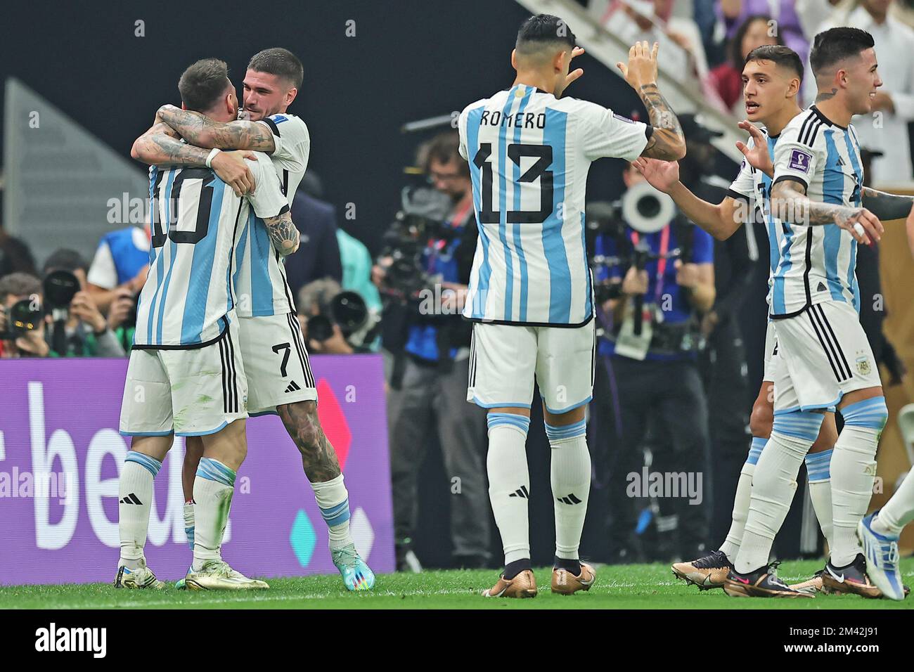 Internierte symbole -Fotos und -Bildmaterial in hoher Auflösung – Alamy