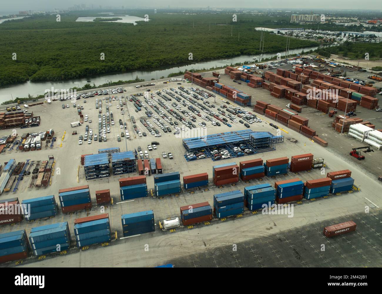 Shipping containers stacked up in the port of Fort Lauderdale, Florida ...