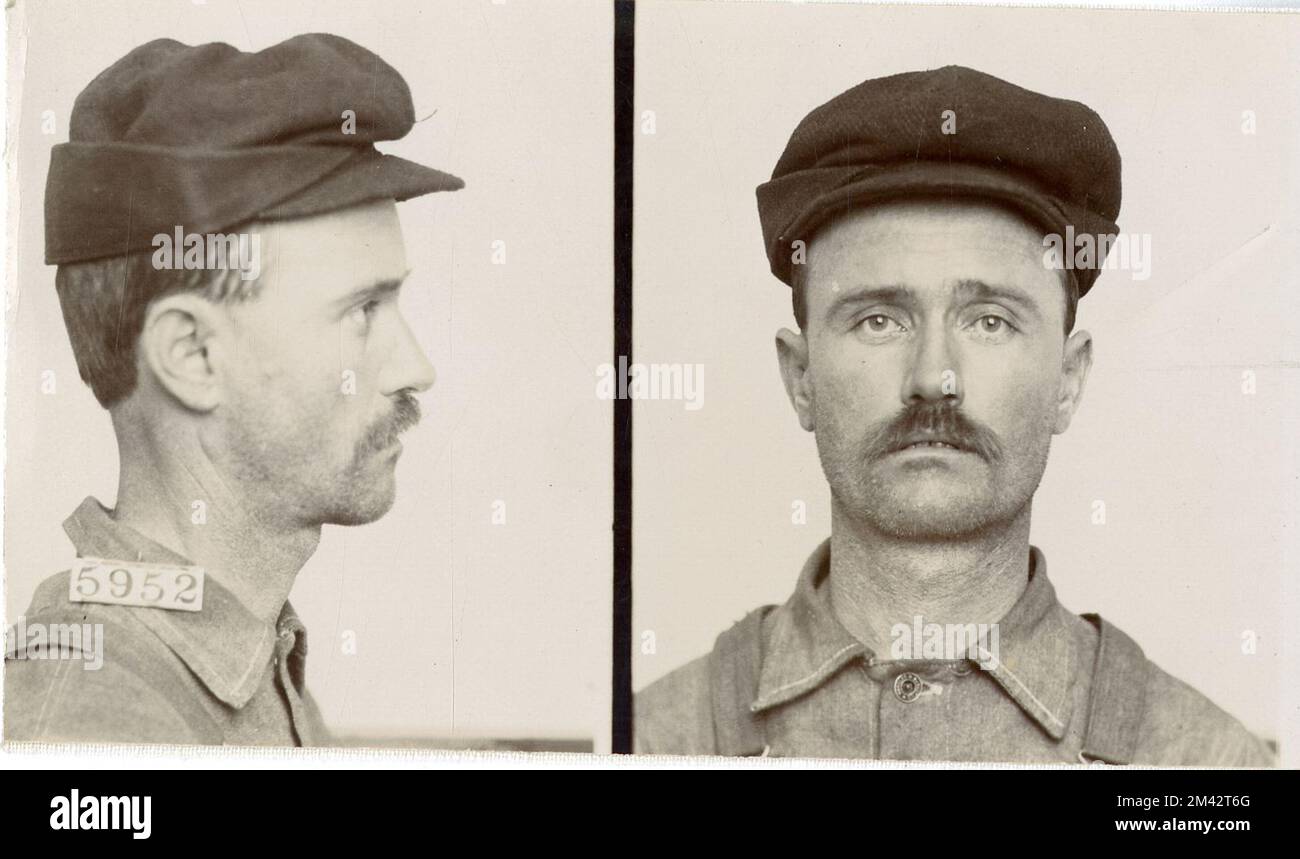 Photograph of L. J. Quinn. Bureau of Prisons, Inmate case files Stock ...