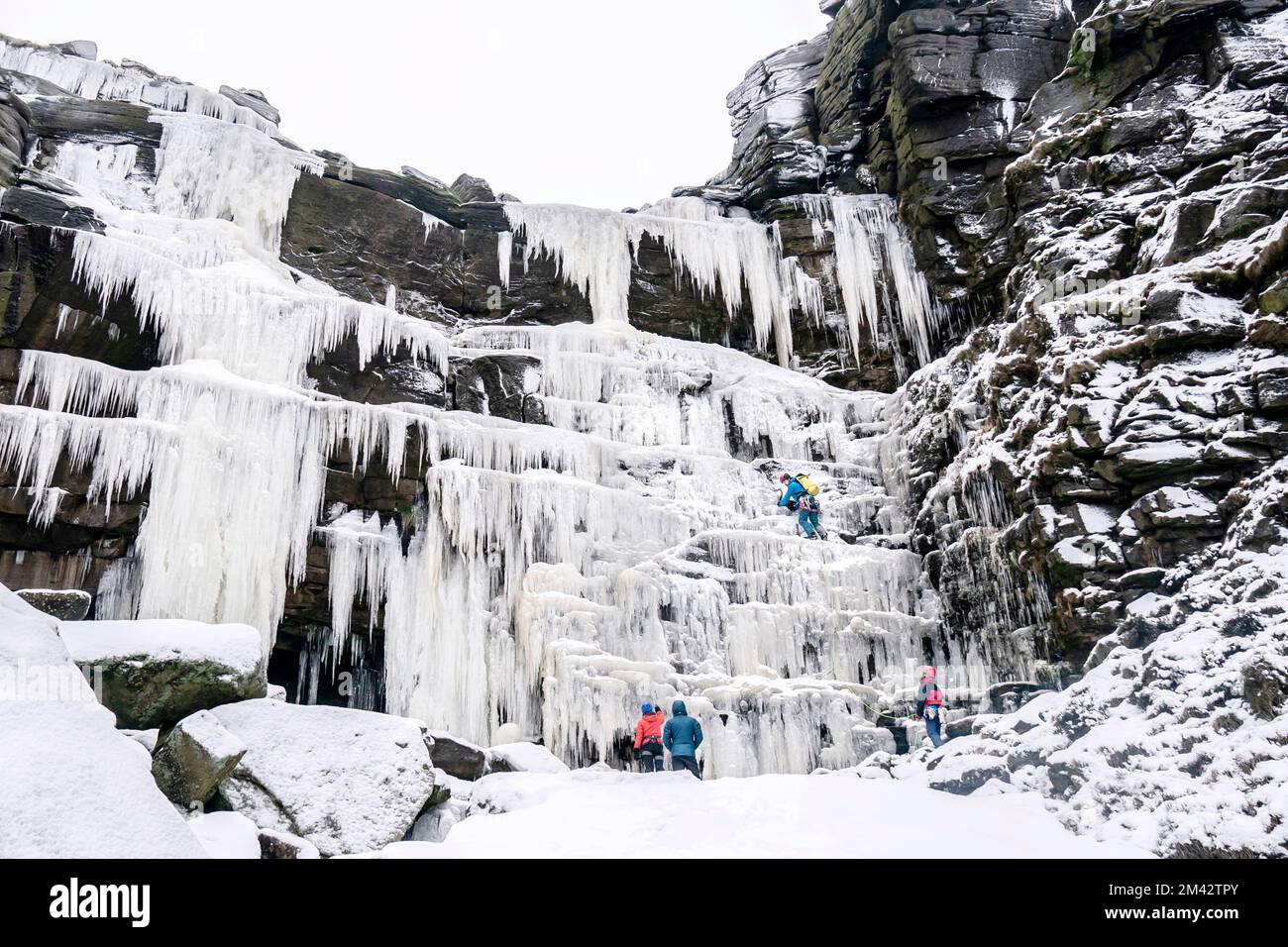 Kinder downfall winter hi-res stock photography and images - Alamy