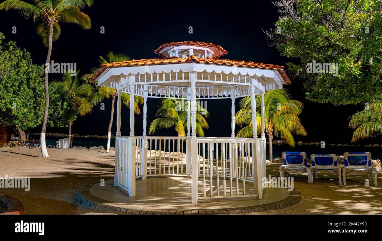 Sunscape resort hi-res stock photography and images - Alamy