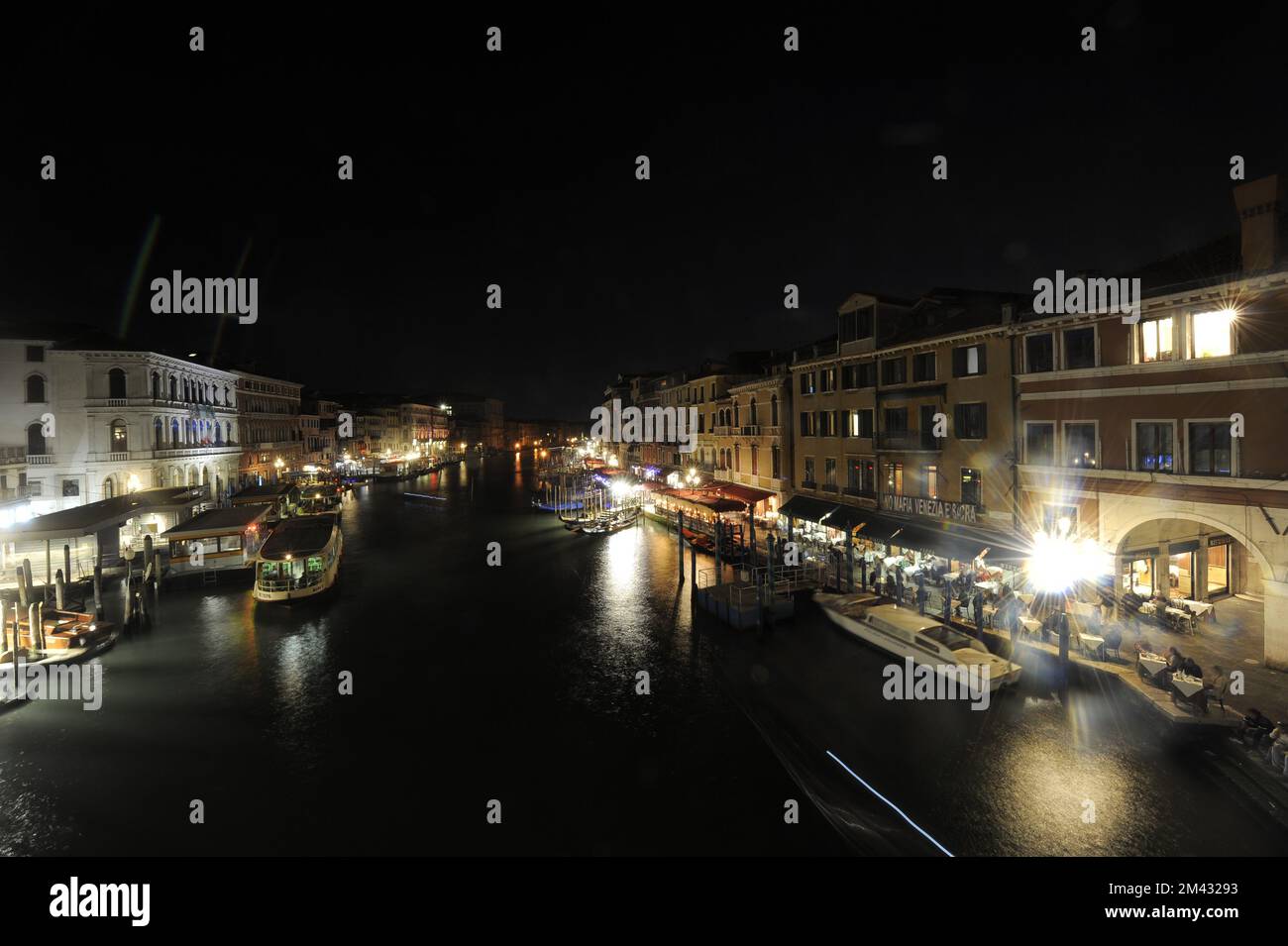 Venice by night, Venezia di notte Stock Photo - Alamy