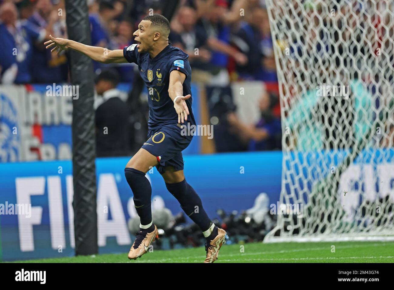 Internierte symbole -Fotos und -Bildmaterial in hoher Auflösung – Alamy