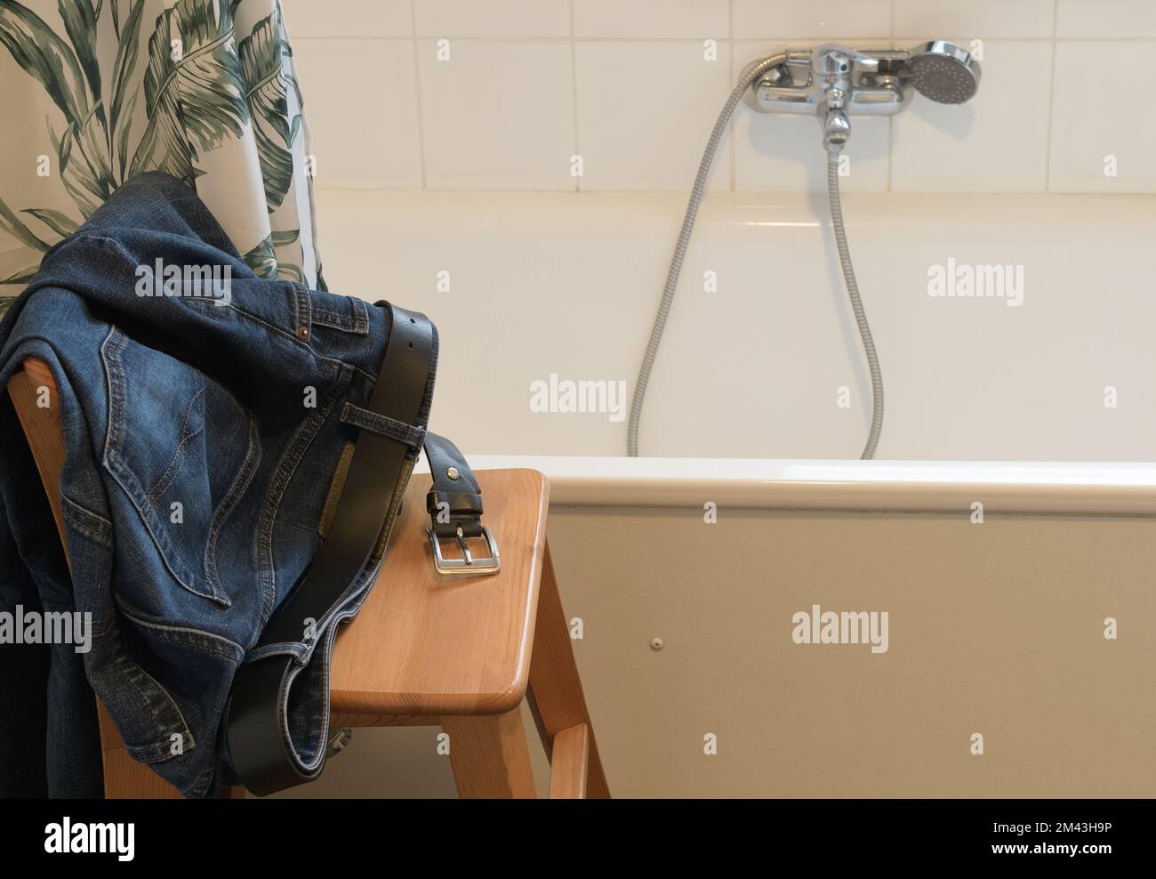 Shower man woman washing hi-res stock photography and images - Alamy