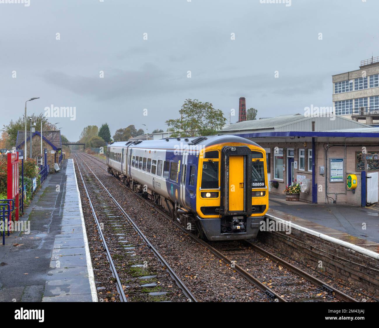 Northern Rail class 158 DMU train 158859 arriving at Bentham railway ...
