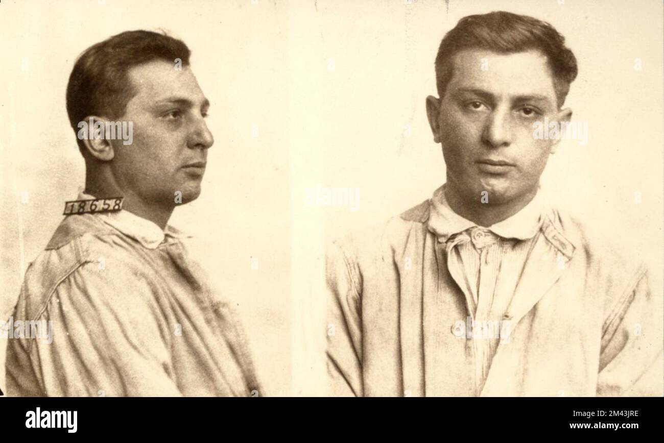 Photograph of Frank Palmer (aka Dan Toyer). Bureau of Prisons, Inmate ...