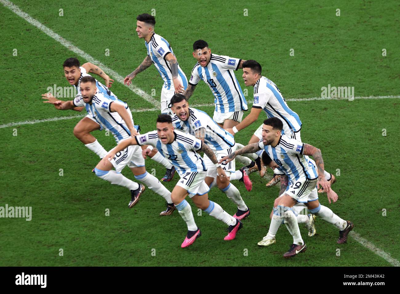 LUSAIL CITY, QATAR - DECEMBER 18: Argentina players celebrate after the ...