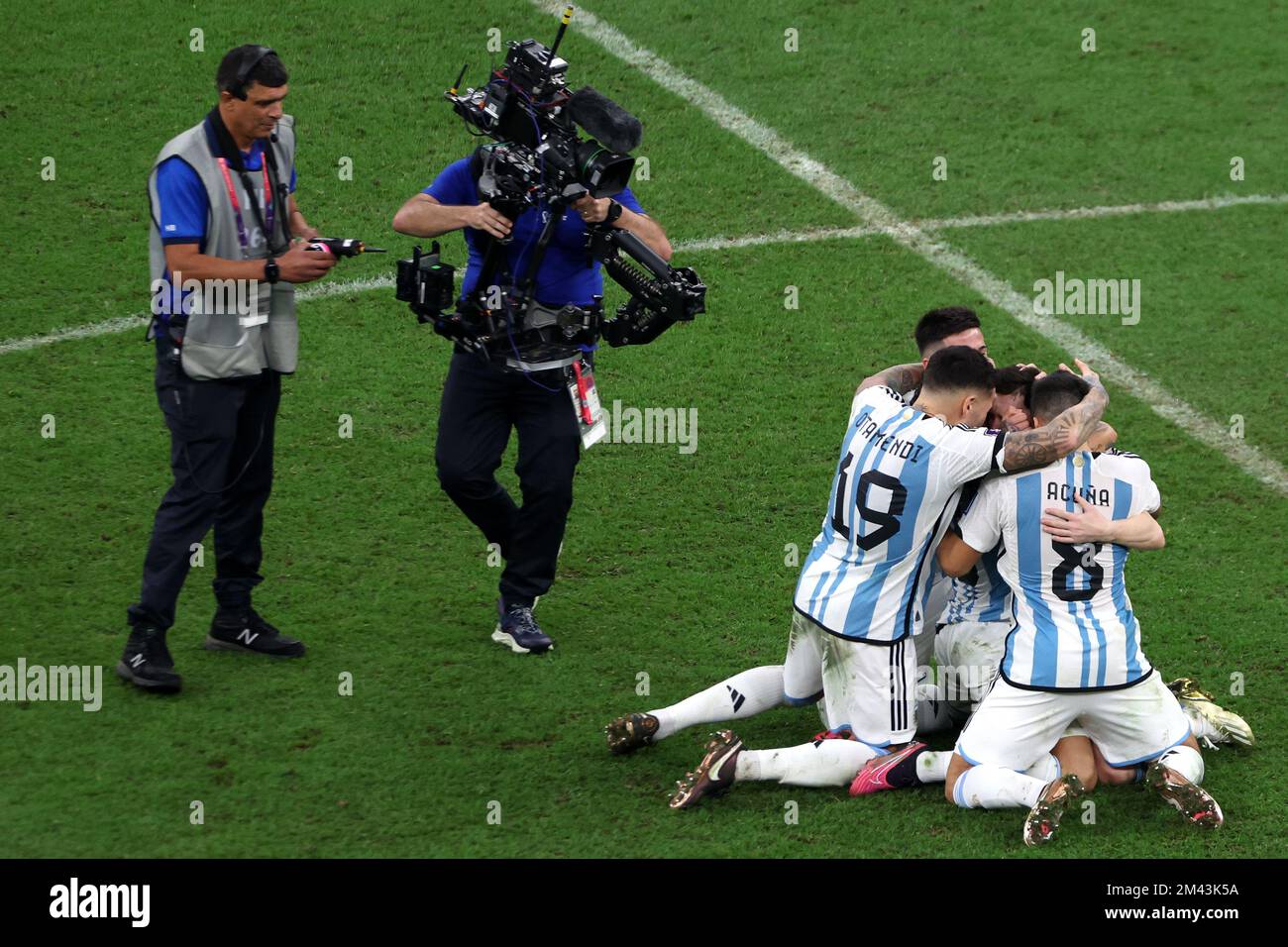 LUSAIL CITY, QATAR - DECEMBER 18: Argentina players celebrate after the ...