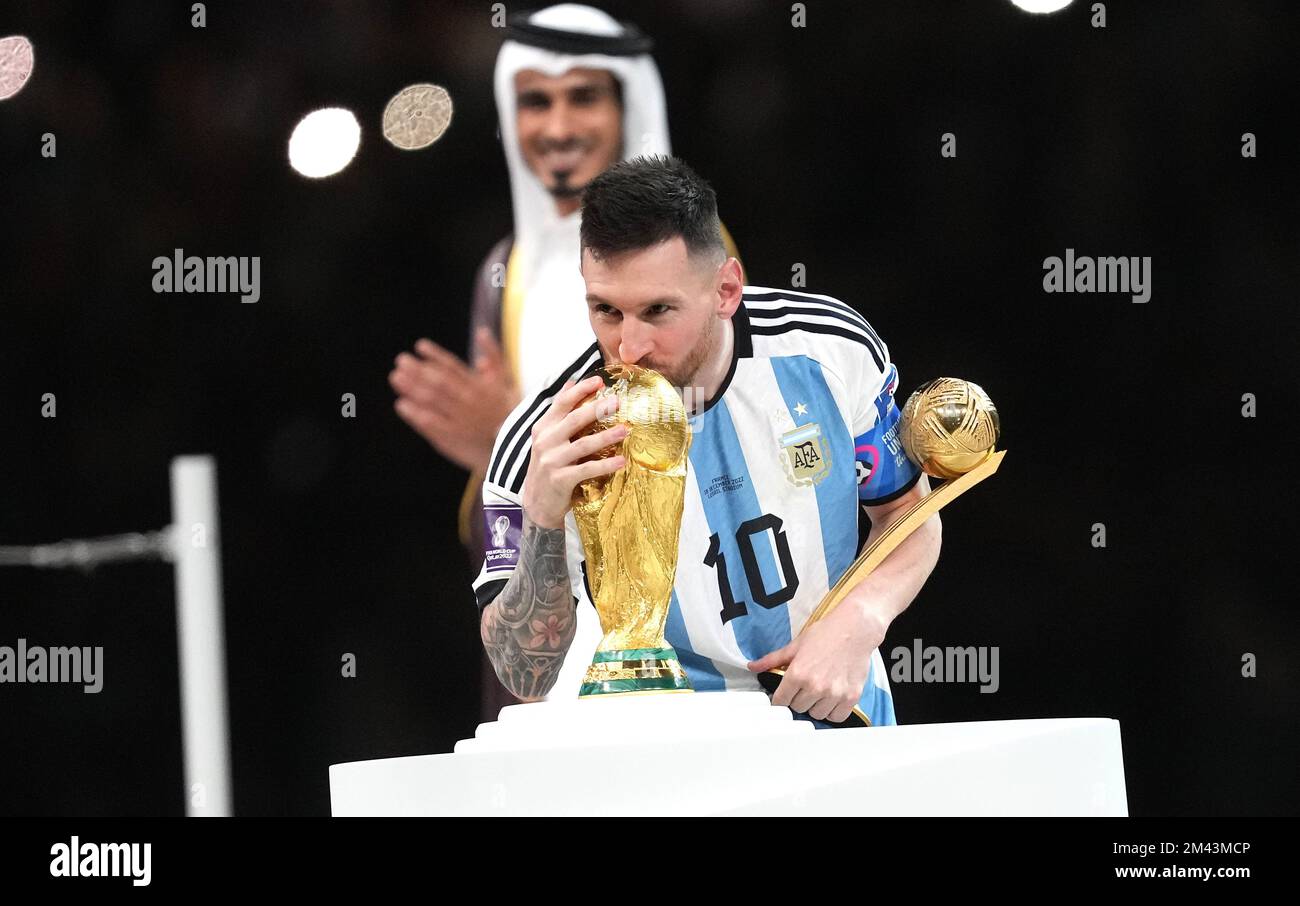 Lionel messi world cup trophy hi-res stock photography and images - Alamy