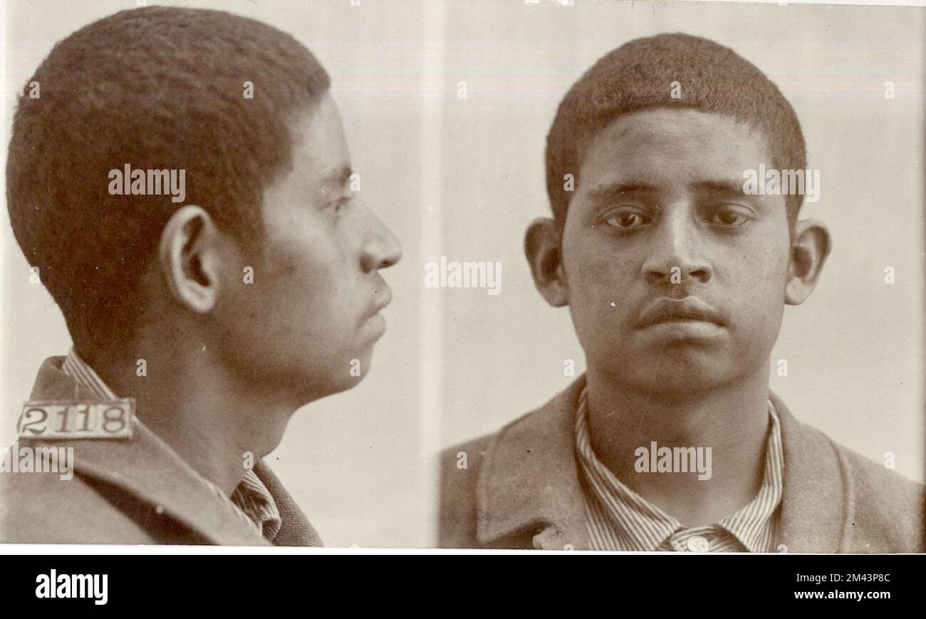 Petit bureau hi-res stock photography and images - Alamy