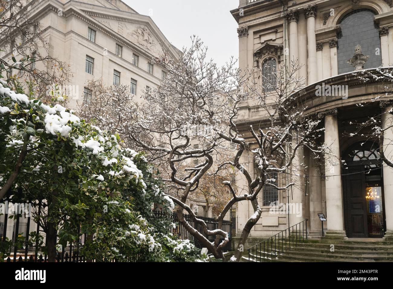 Snowy scene at St Mary Le Strand Church, Westminster London Stock Photo ...