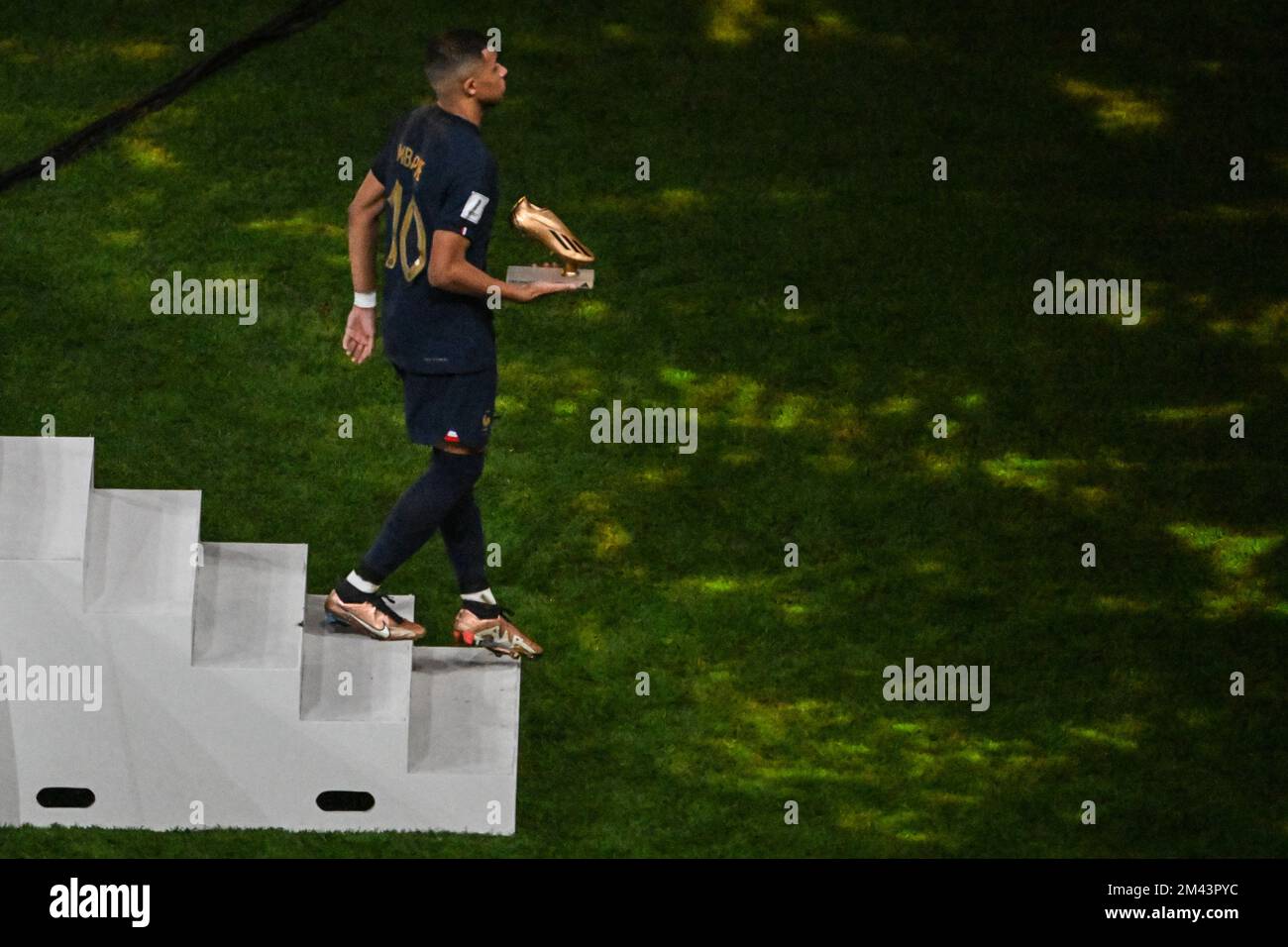 Kylian mbappe world cup trophy hi-res stock photography and images - Alamy