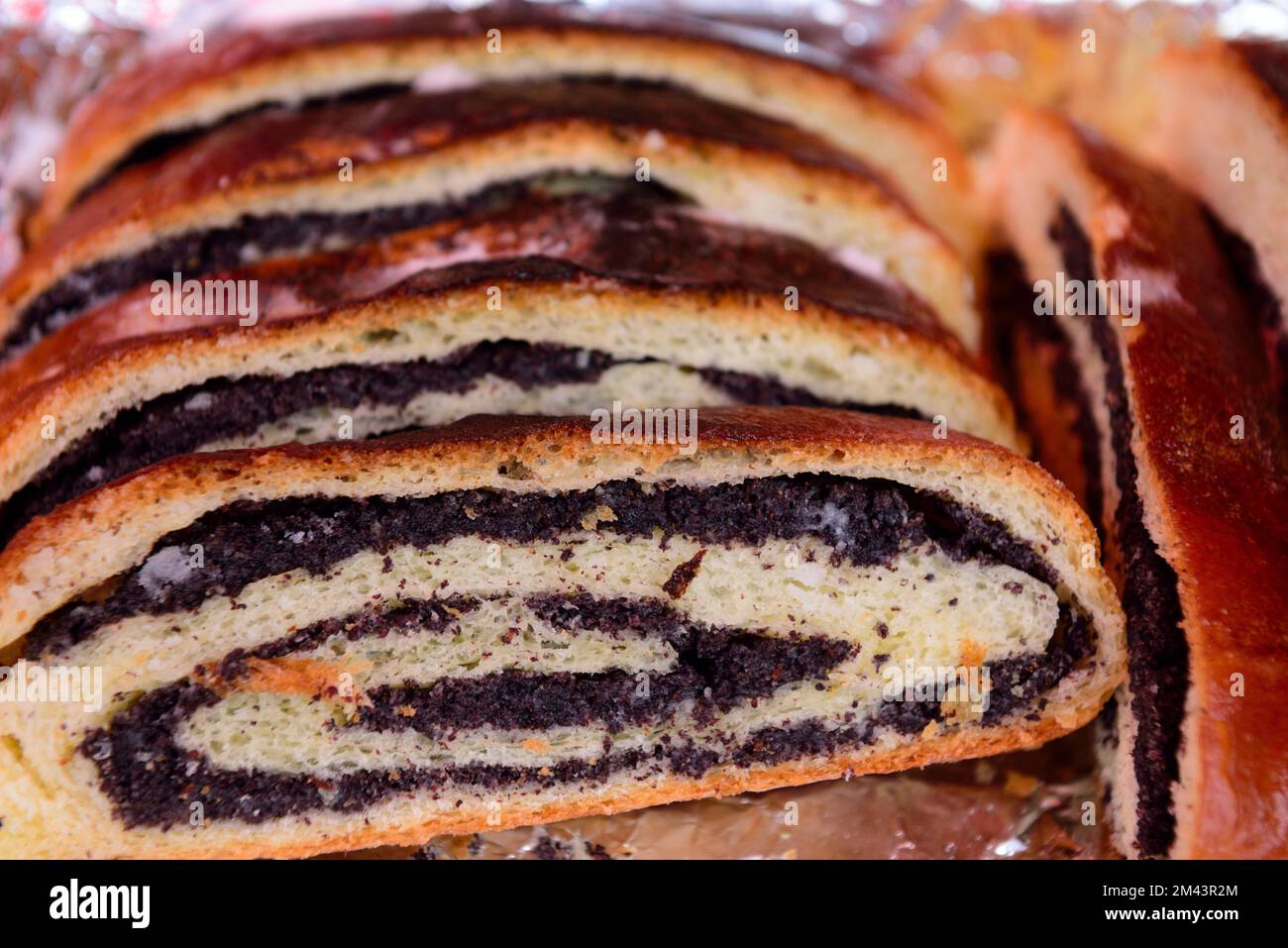Closeup sliced poppy seed hi-res stock photography and images - Alamy