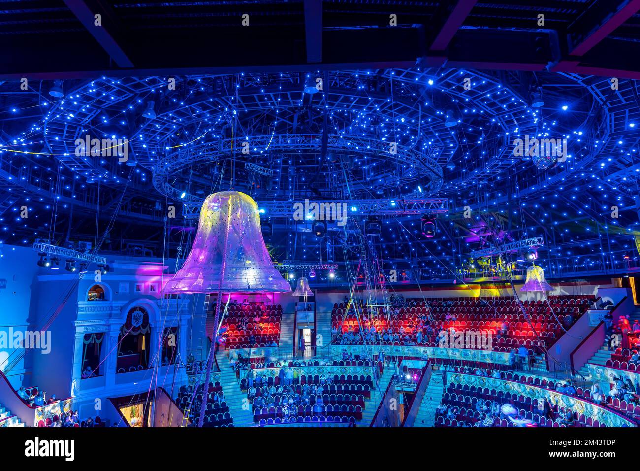 Big arena light hi-res stock photography and images - Alamy