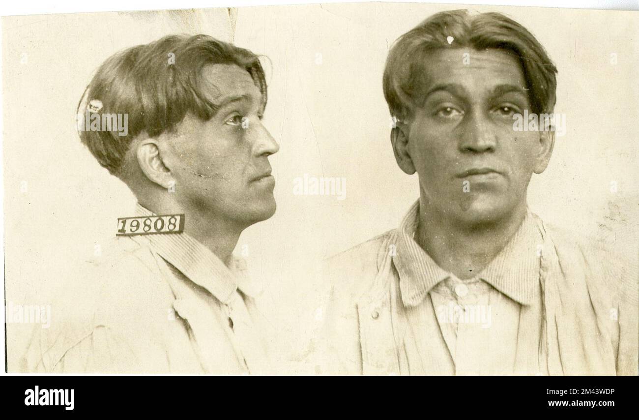 Photograph of H. L. Bloom. Bureau of Prisons, Inmate case files Stock ...